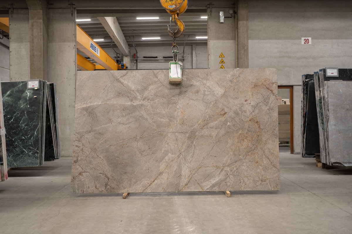 SILVER ROOTS HONED bestel je bij BMB